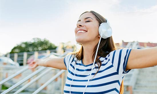 Como ouvir música pelo celular mesmo sem internet